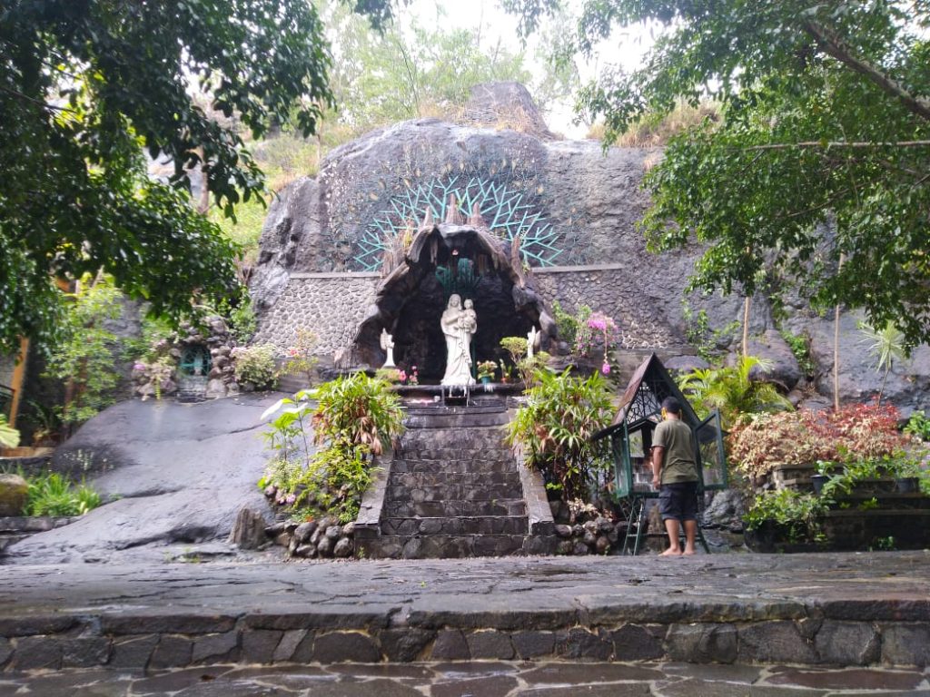 Asal Mula Goa Maria Wahyu Ibuku - Giri Wening | Info dan Renungan ...